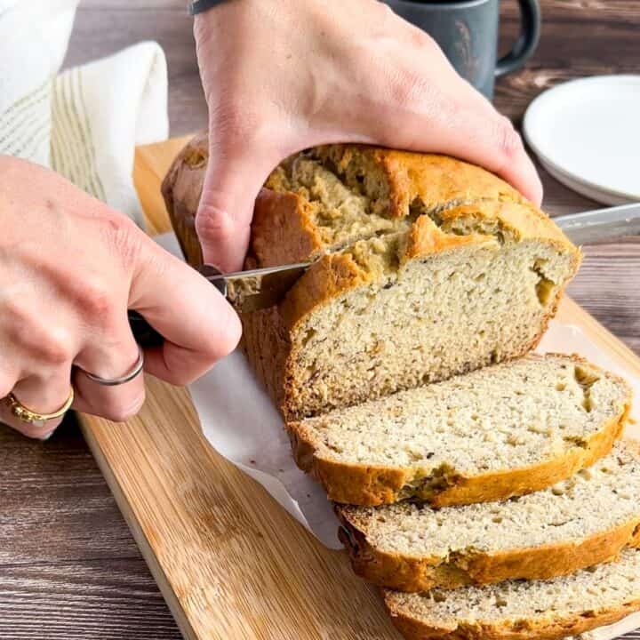 Banana Bread - Simply Scrumptious Eats