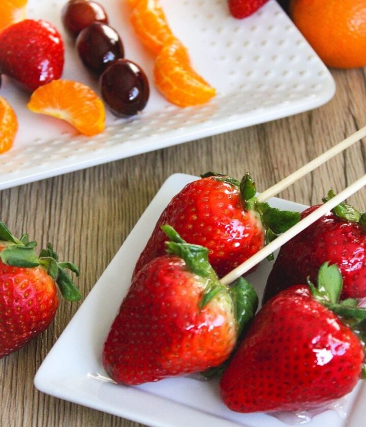 Tanghulu (Chinese Candied Fruit) - Simply Scrumptious Eats