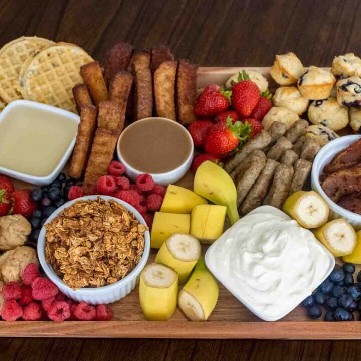 Easy Breakfast Charcuterie Board - Simply Scrumptious Eats
