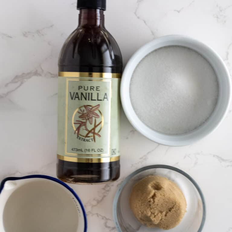 Caramel Syrup (Coffeehouse) - Simply Scrumptious Eats