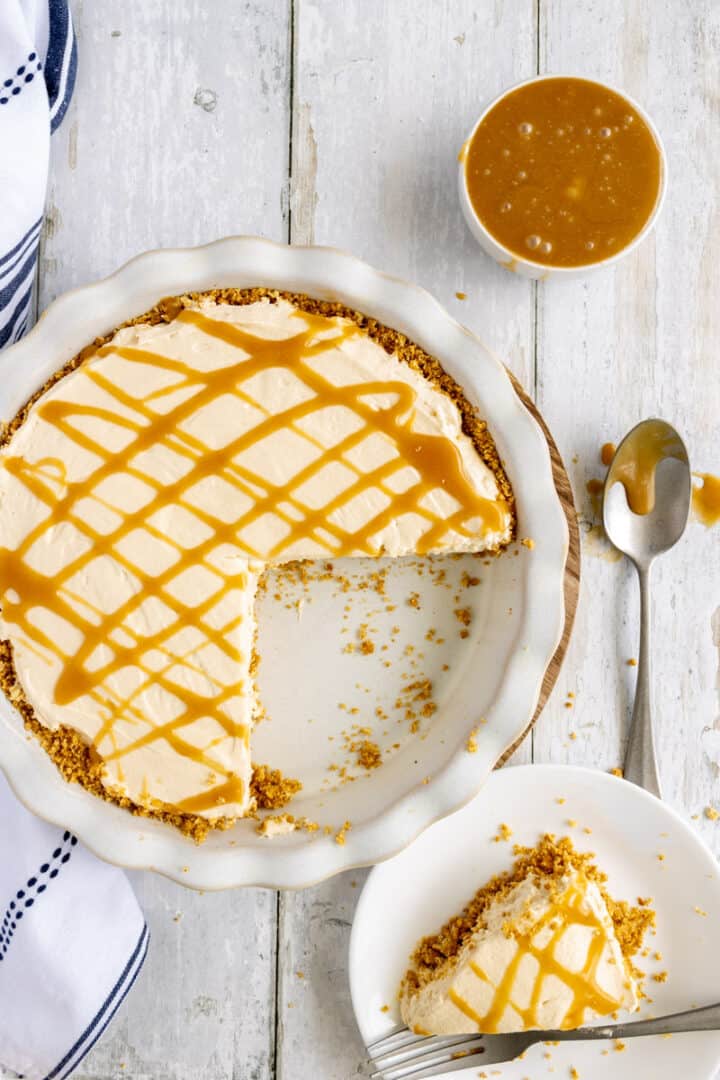 Easy Caramel Pie - Simply Scrumptious Eats