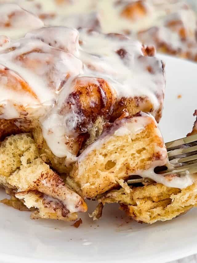 Best Cinnamon Roll Filling - Simply Scrumptious Eats