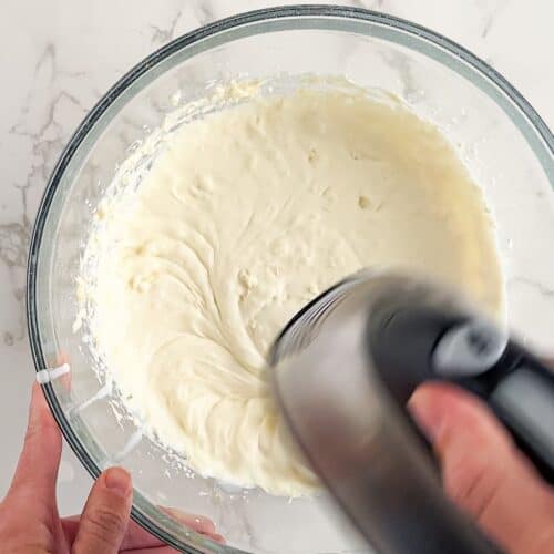 Mascarpone Frosting - Simply Scrumptious Eats