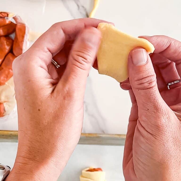 Pigs in a Blanket - Simply Scrumptious Eats