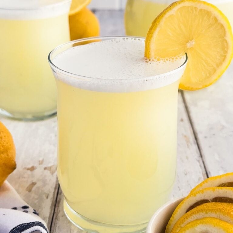Best Lemonade Recipe Ever - Simply Scrumptious Eats