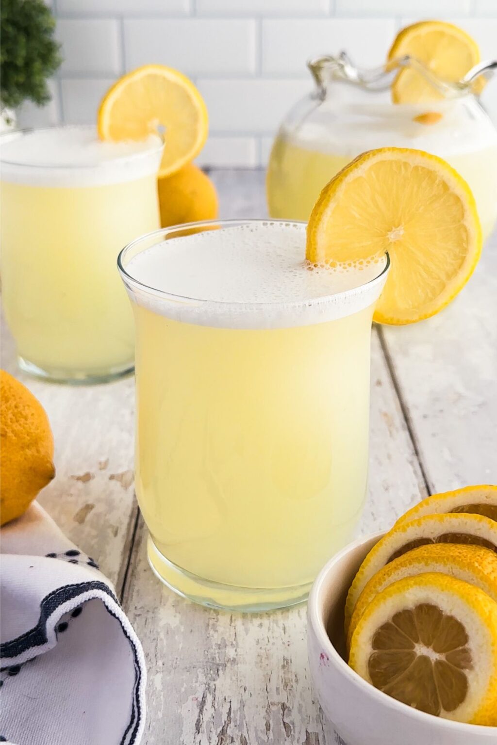 Best Lemonade Recipe Ever - Simply Scrumptious Eats
