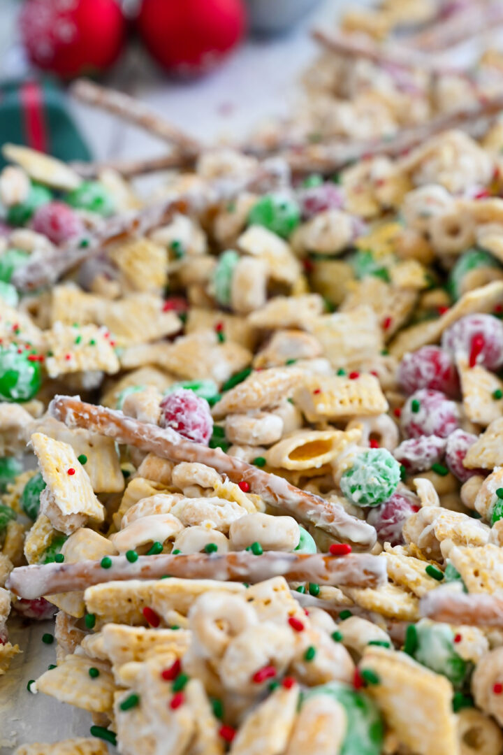 Christmas White Trash Snack Mix - Simply Scrumptious Eats